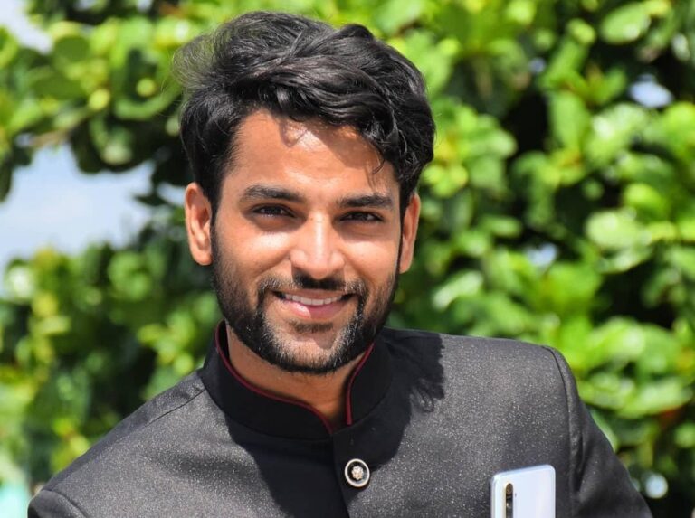 '100 Years of Living by Licking Shoes': Bajrang Dal Members File FIR ...